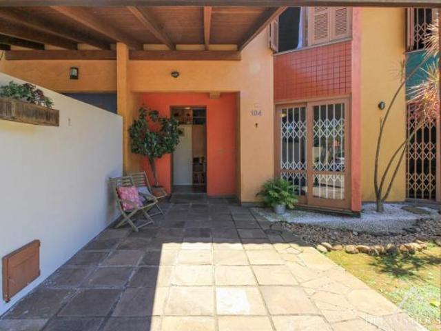 4 Quartos com 2 Suítes e 1 Vaga na Cavalhada