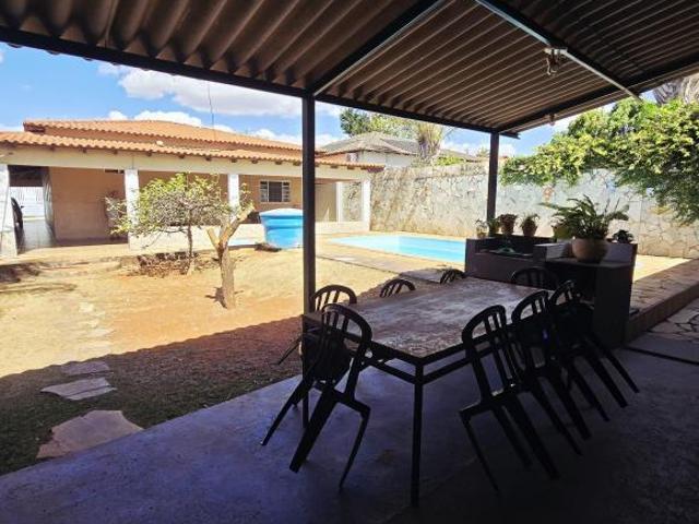 4 quartos Arniqueira lote 780m lazer piscina casa condomínio imóvel