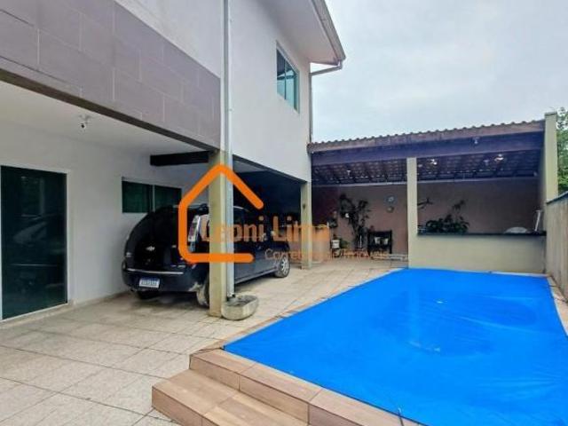 4 Quartos e Piscina 200m do Mar