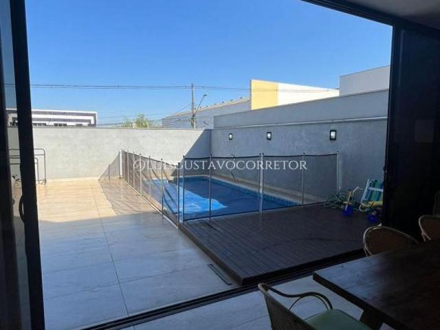 4 quartos, sendo 3 suítes e piscina Reserva das Paineiras Itapetininga/SP