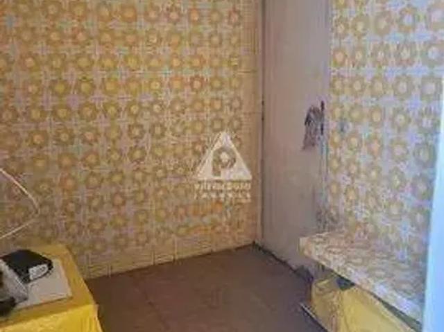 4 quartos sendo 1 suite, vaga, vista livre, dependencia completa, portaria 24H
