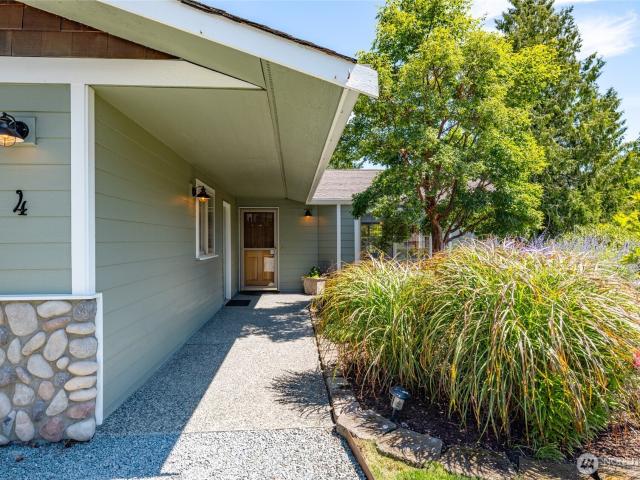 4 Quinault Way