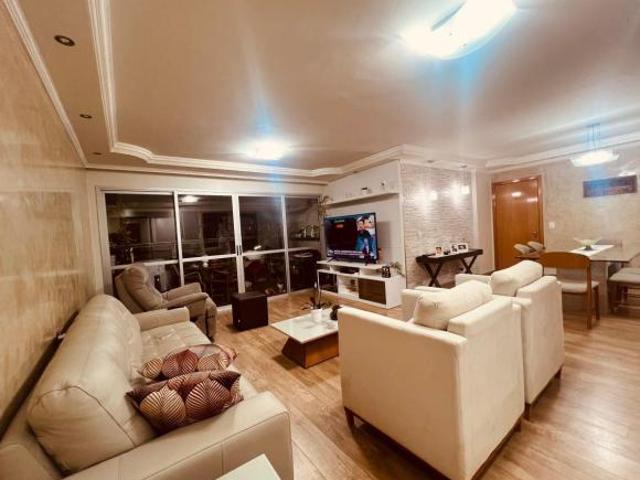 4 QURTOS DUAS SUÍTES SALA COM VARANDA TODO COM ARMÁRIOS, PISO EM MADEIRA PROJETO DE ILUMINAÇÃO