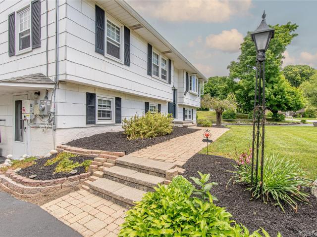 4 Russett Lane