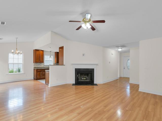 4 Raleigh Court