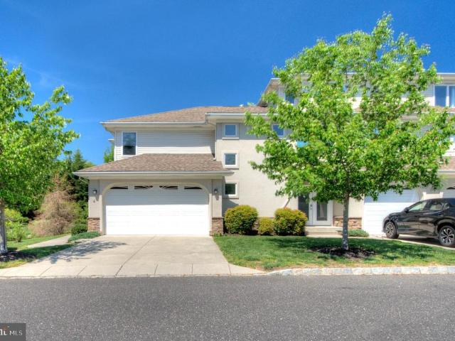 4 Regency Court