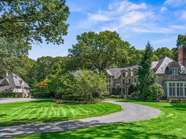 4 Red Fox Ln, Upper Brookville, NY 11545