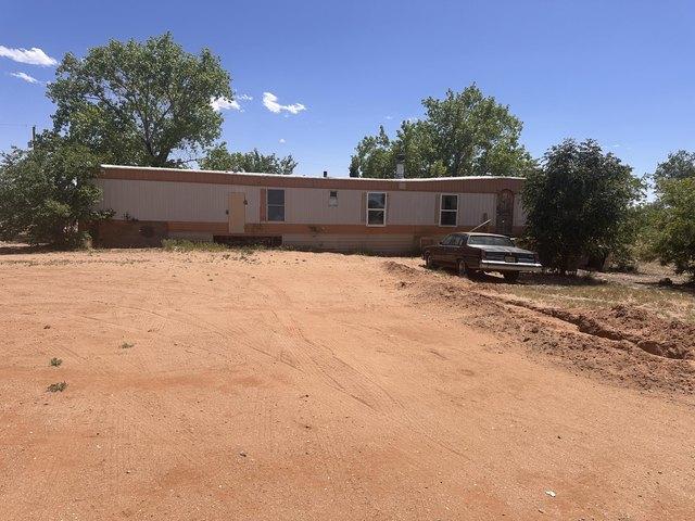 4 Rincon Ct, Los Lunas, NM 87031