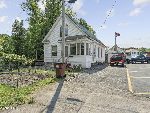 4 River St, Gloversville, NY 12078 | MLS #202614 | Compass