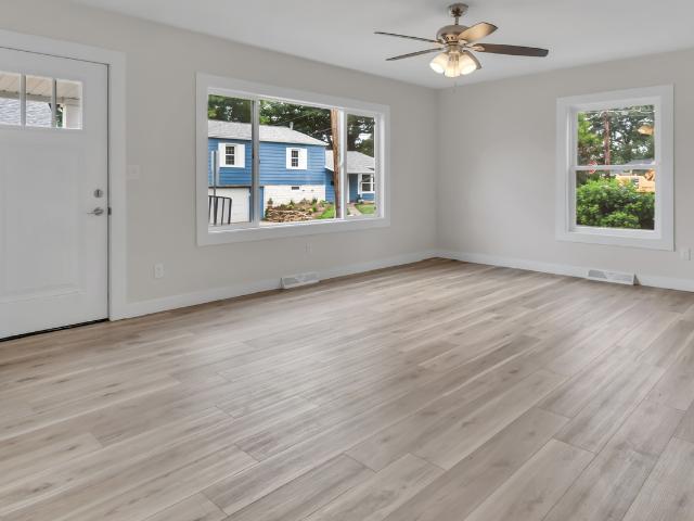 4 Riverview Lane