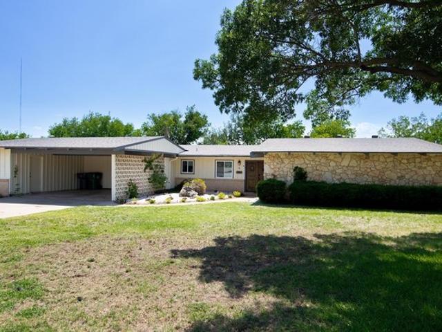 4 Rockcliff Cir, Wichita Falls, TX 76309