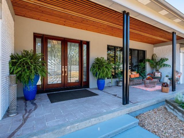 4 Robinwood Drive