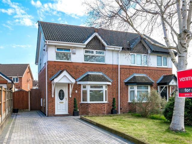 4 room house to let in Longdown Road, Liverpool, L10 4US
