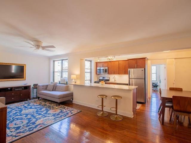 4 room luxury Apartment for sale in West New York, New Jersey