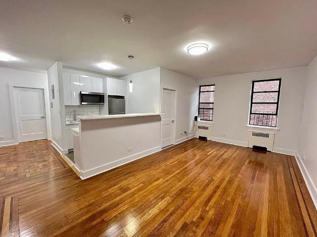 4 room luxury Flat for rent in Queensbridge Houses, New York