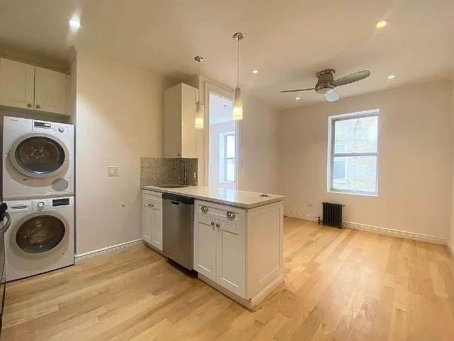 4 room luxury Flat for rent in Brooklyn, New York