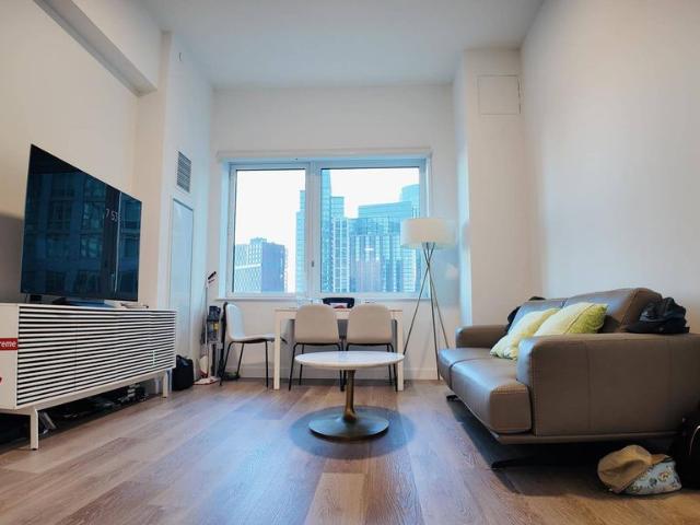 4 room luxury Flat for rent in Queens, New York