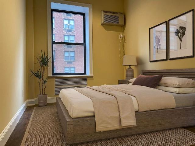 4 room luxury Townhouse for rent in 329 Lexington Avenue, New York