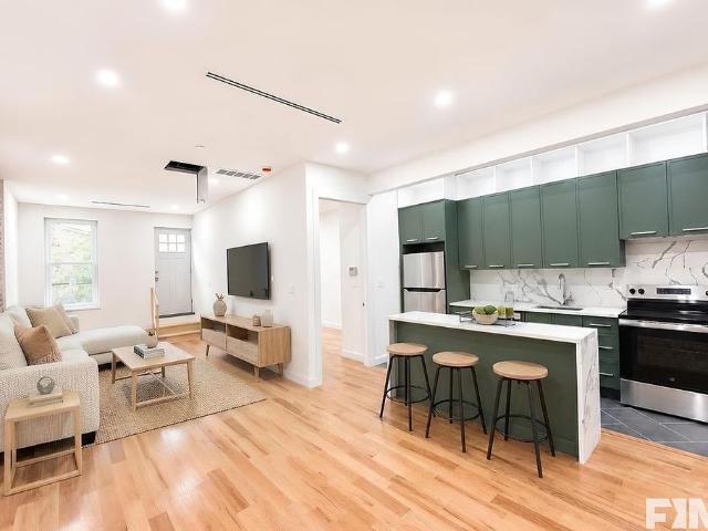 4 room luxury Townhouse for rent in Brooklyn, New York