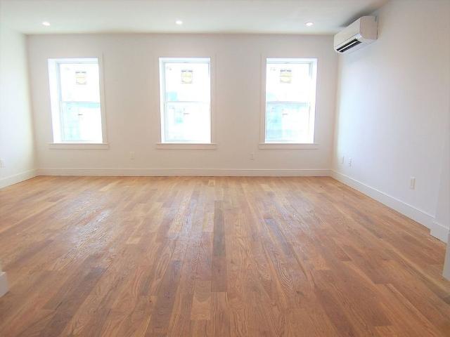 4 room luxury Townhouse for rent in Brooklyn, New York
