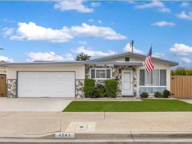 4 rooms available in a 4bd/2ba house