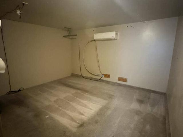 4 Rooms for rent shared bathroomm