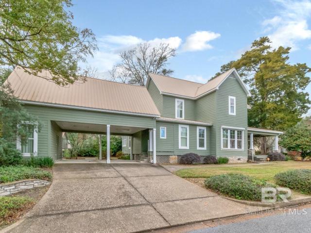 4 Rose Avenue