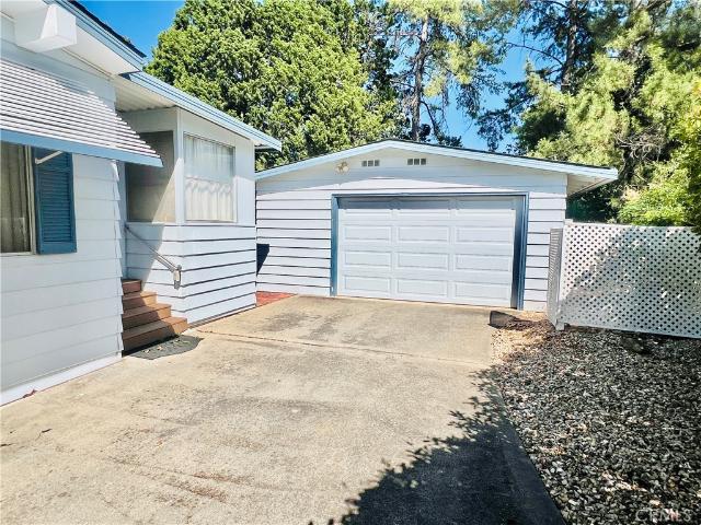 4 Rosebud Court