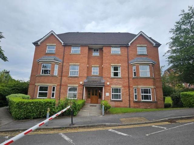4 Royal Court Drive, Bolton BL1, 2 bed flat to rent, £850 pcm | PrimeLocation