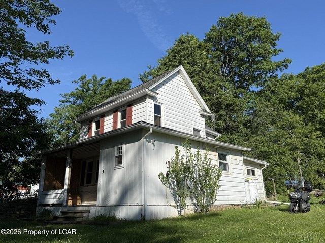 4 Star Ln, Harveys Lake, PA 18618