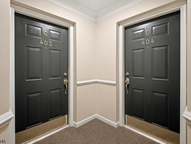 4 Steele Pl # C