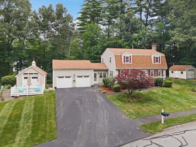 4 Stevens Ter, Merrimac, MA 01860