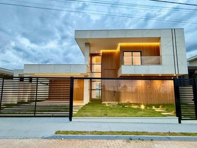 4 SUITES / ÁREA GOURMET / PISCINA / ENERGIA FOTOVOLTAICA / ARMÁRIOS PLANEJADOS / CONDOMÍNIO