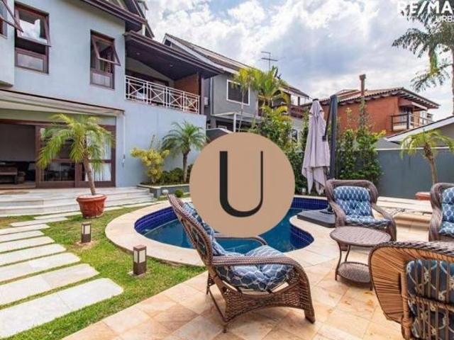 4 Suítes com piscina em Aldeia da Serra!