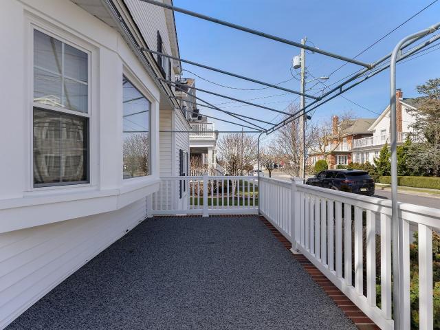 4 S Brunswick Ave