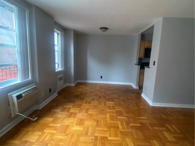 4 Sadore Lane 2W