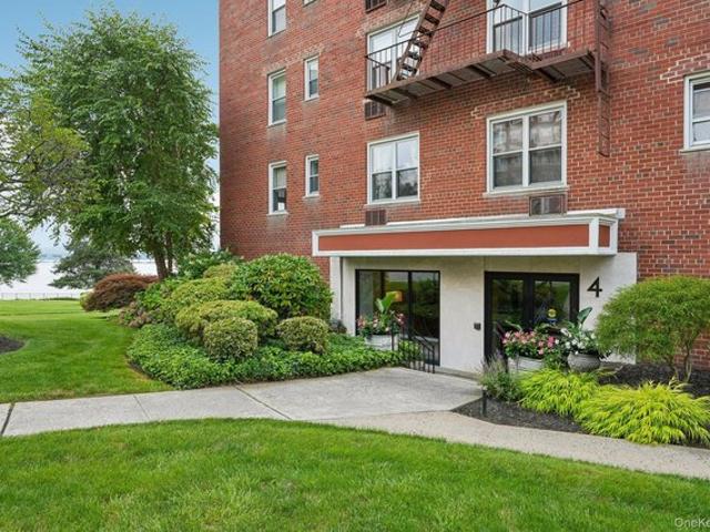 4 Salisbury Pt Apt 1D, Nyack, NY 10960