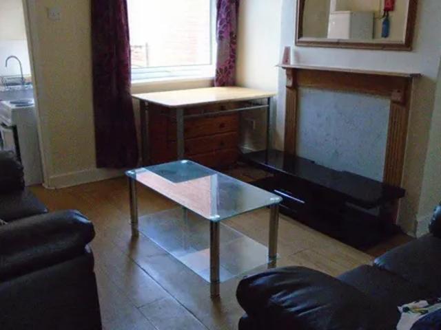 4 School Terrace, Metchley, B29 6DY, United Kingdom | 3 bed house for rent #134071504 | Rentberry