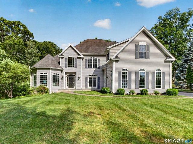 4 Scotch Pine Dr, Shelton, CT 06484