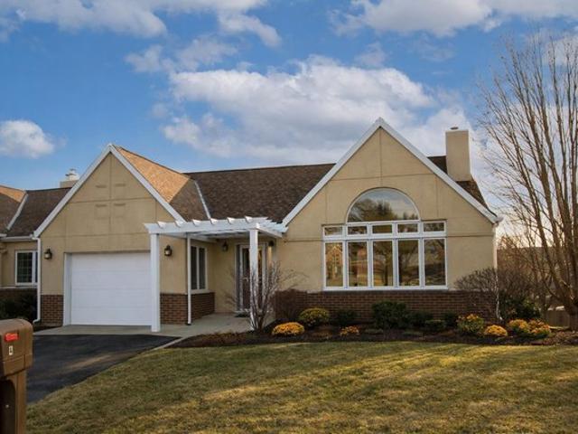 4 Sebring Ct, Madison, WI 53719