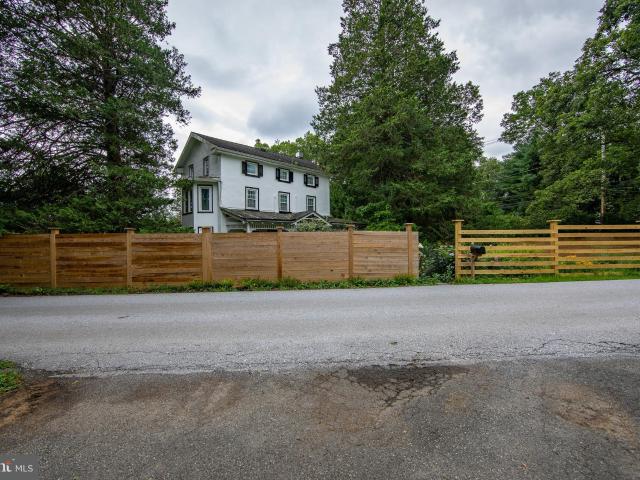 4 Seminary Rd, Glenmoore, PA 19343 | MLS #PACT2105 | Compass