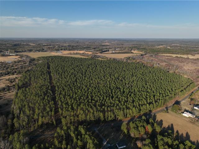 4 Seneca St Extension, Calhoun Falls, SC 29628 | MLS #20295