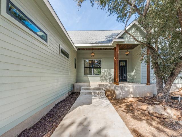 4 Senisa Ln, Wimberley, TX 78676 | MLS #7929 | Compass