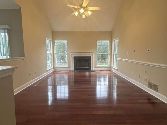4 Sequoia Drive