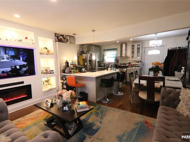 4 Sheridan St, Huntington, NY 11743 | MLS #26009 | Compass