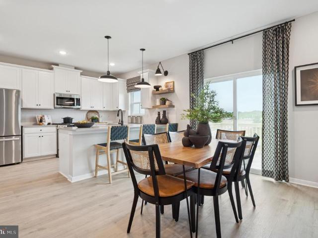 4 Silverbell Avenue
