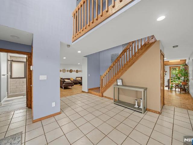 4 Skytop Drive