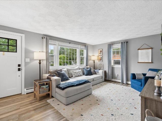 4 Sprucewood Avenue