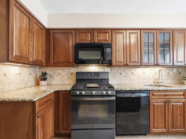 4 Tudor Circle