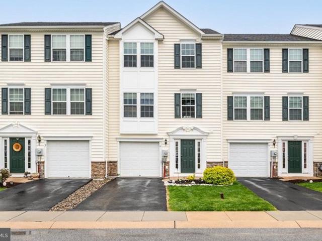 4 Tuxford Ln, Coatesville, PA 19320